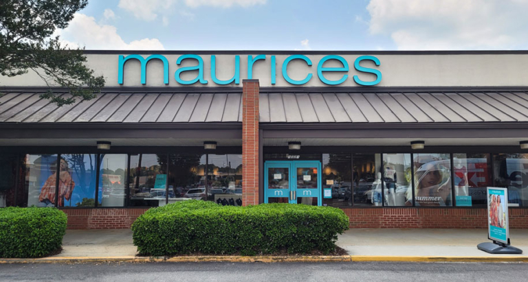 Maurices Opens at Carrollton Crossroads